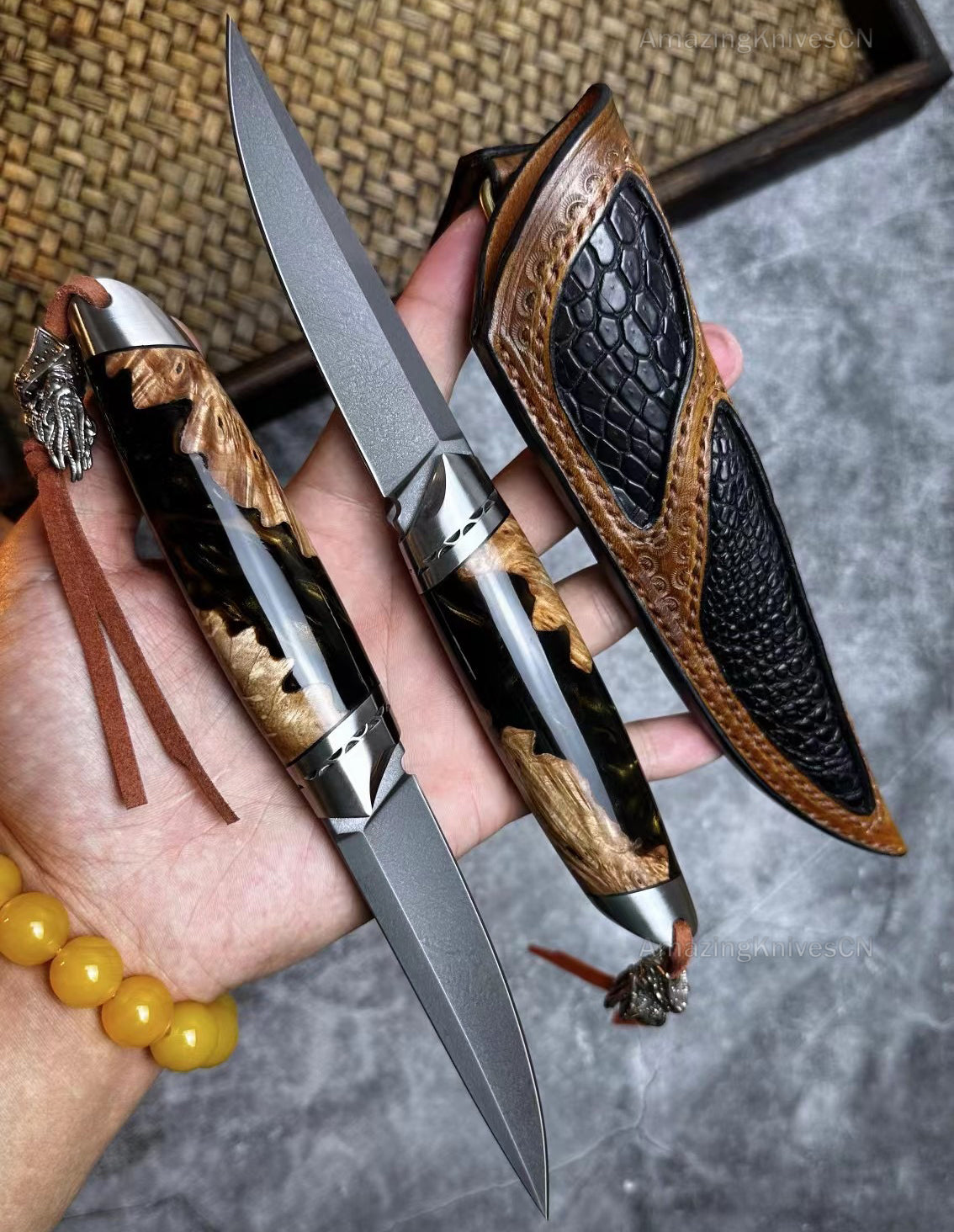 Premium Collectible Wootz Steel Knife with Leather Sheath - AK-HT0806 ...